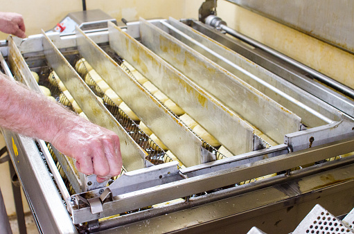 Five Common Retail and Restaurant Injuries | Workers’ Law